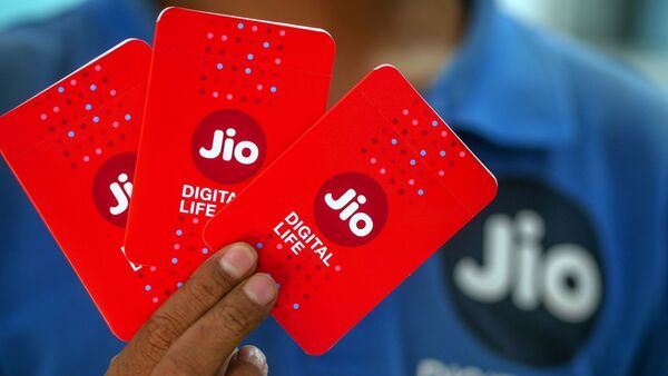 Jio Launches Revolutionary AI-Powered Call Assistant: JioPhoneCall AI