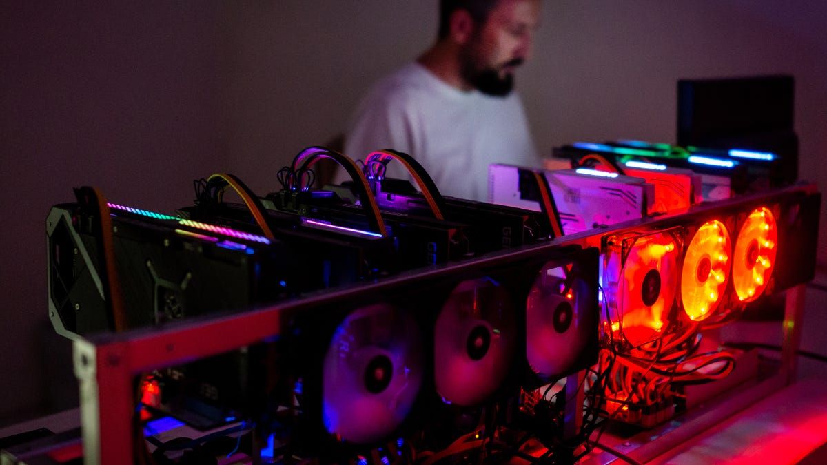 Bitcoin Miners Pivot to AI: The Shift from Crypto to Artificial Intelligence