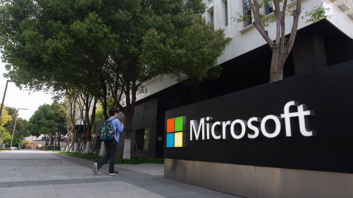 Microsoft's In-House AI Chip Faces Significant Delays and Performance ...