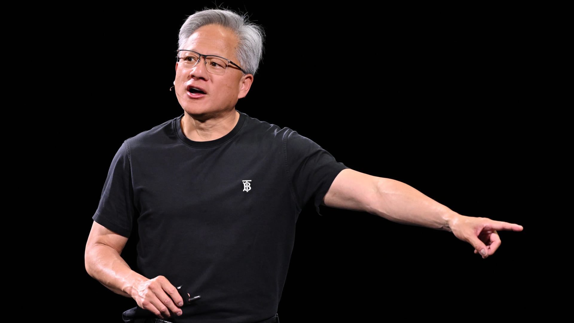 Nvidia CEO Jensen Huang's Net Worth Surges, Rivaling Warren Buffett's ...