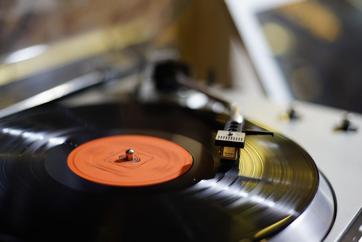 AI-Generated Music Sparks Controversy: Fake Albums and Artist ...