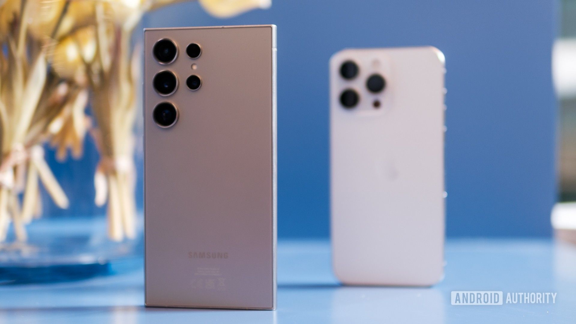 Samsung's Latest Ad Campaign Mocks iPhone's Lack of AI and Foldable ...