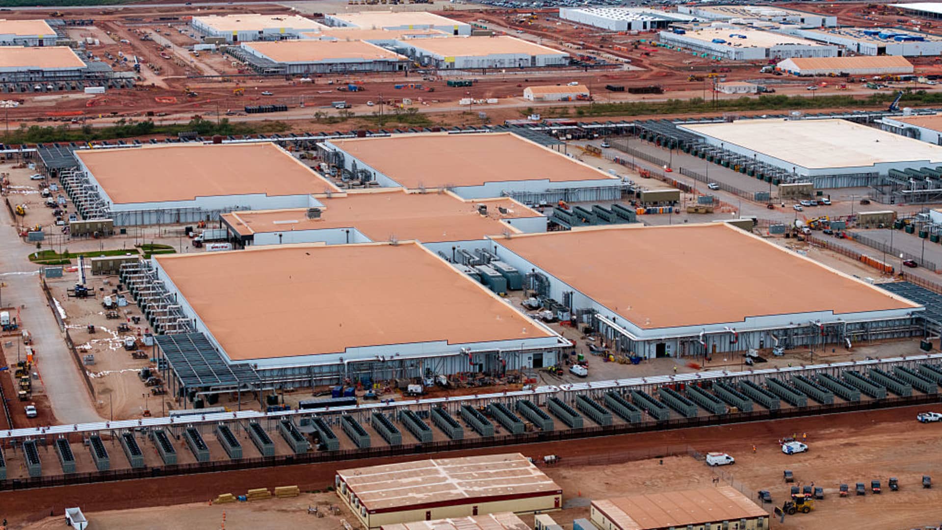 Oracle's AI Cloud Ambitions Face Profitability Challenges Amid Thin ...