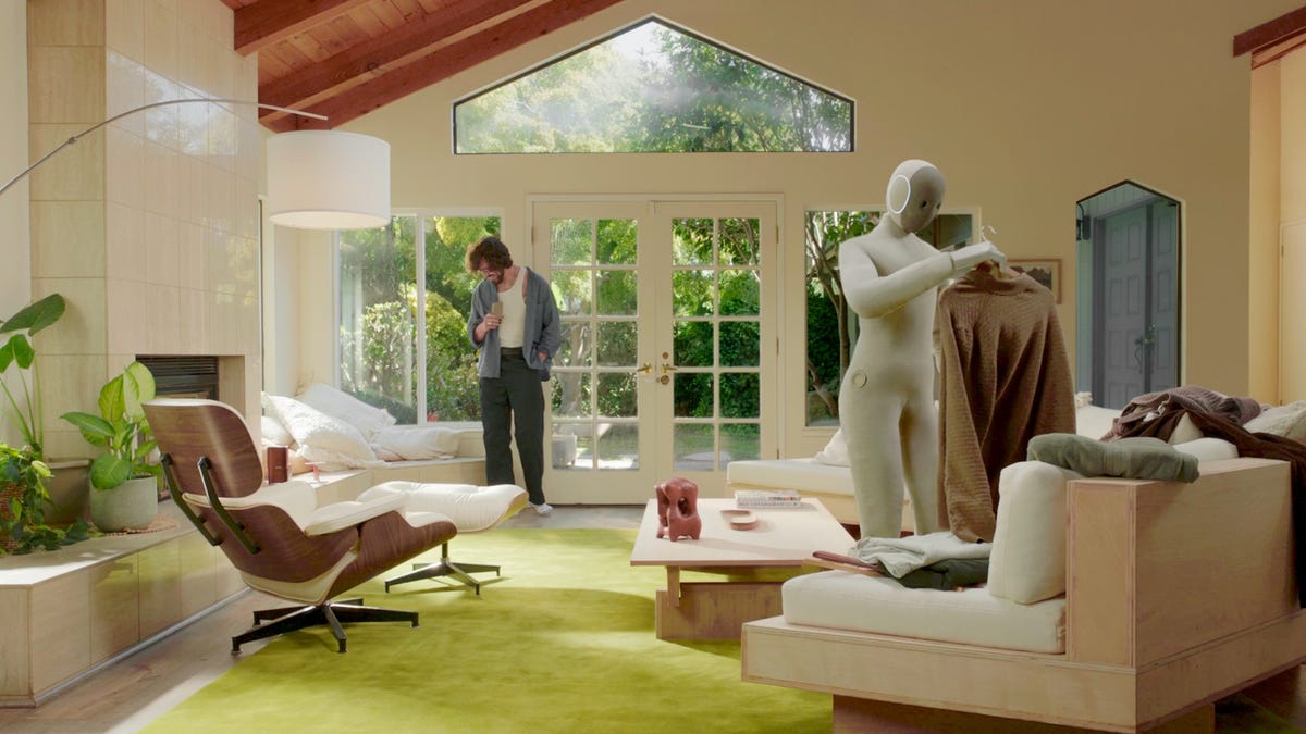 1X's $20,000 Neo Robot Promises Home Automation But Relies on Human ...