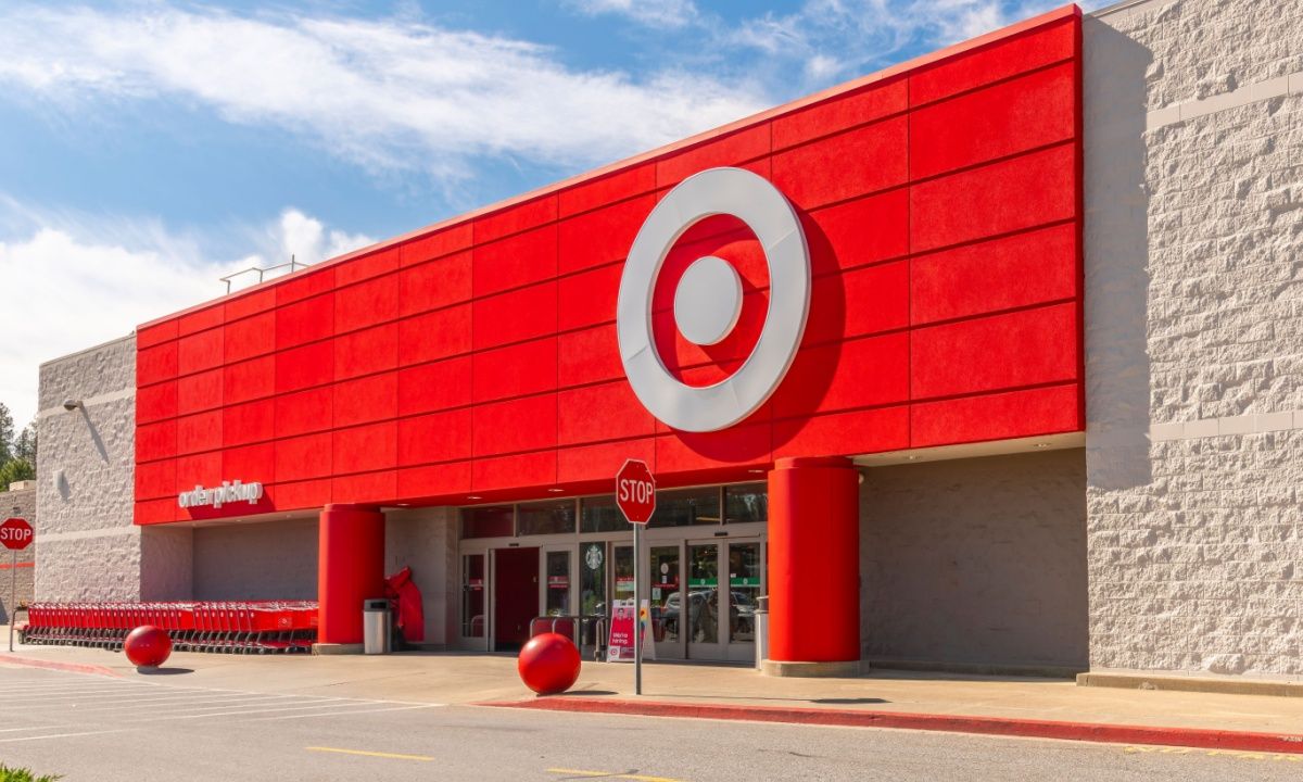 Target Deploys AI-Powered Shopping Tools Amid Consumer Spending Pressures
