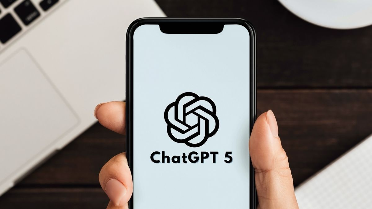 ChatGPT Launches Global Group Chat Feature, Transforming AI into ...