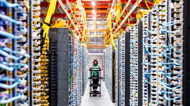 AI Data Centers Drive Electricity Rates Up 8% by 2030