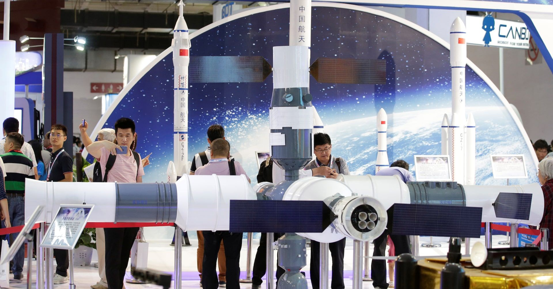 China Plans AI Data Centers in Space, Races SpaceX