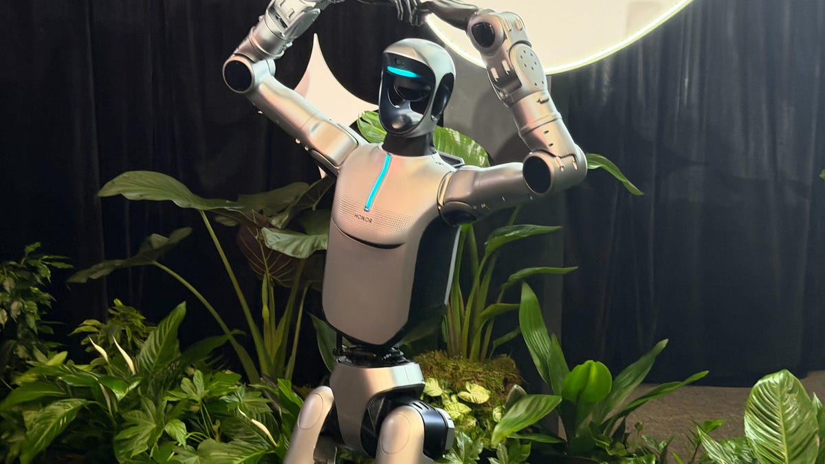 Honor Humanoid Robot Debuts at MWC 2026 With AI