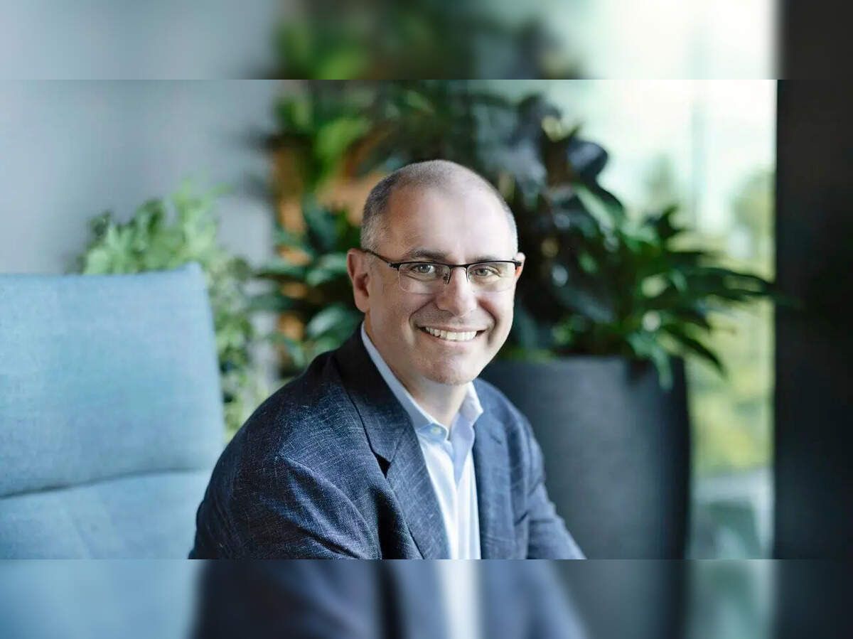 LinkedIn AI Hiring Agents Hit $450M Revenue
