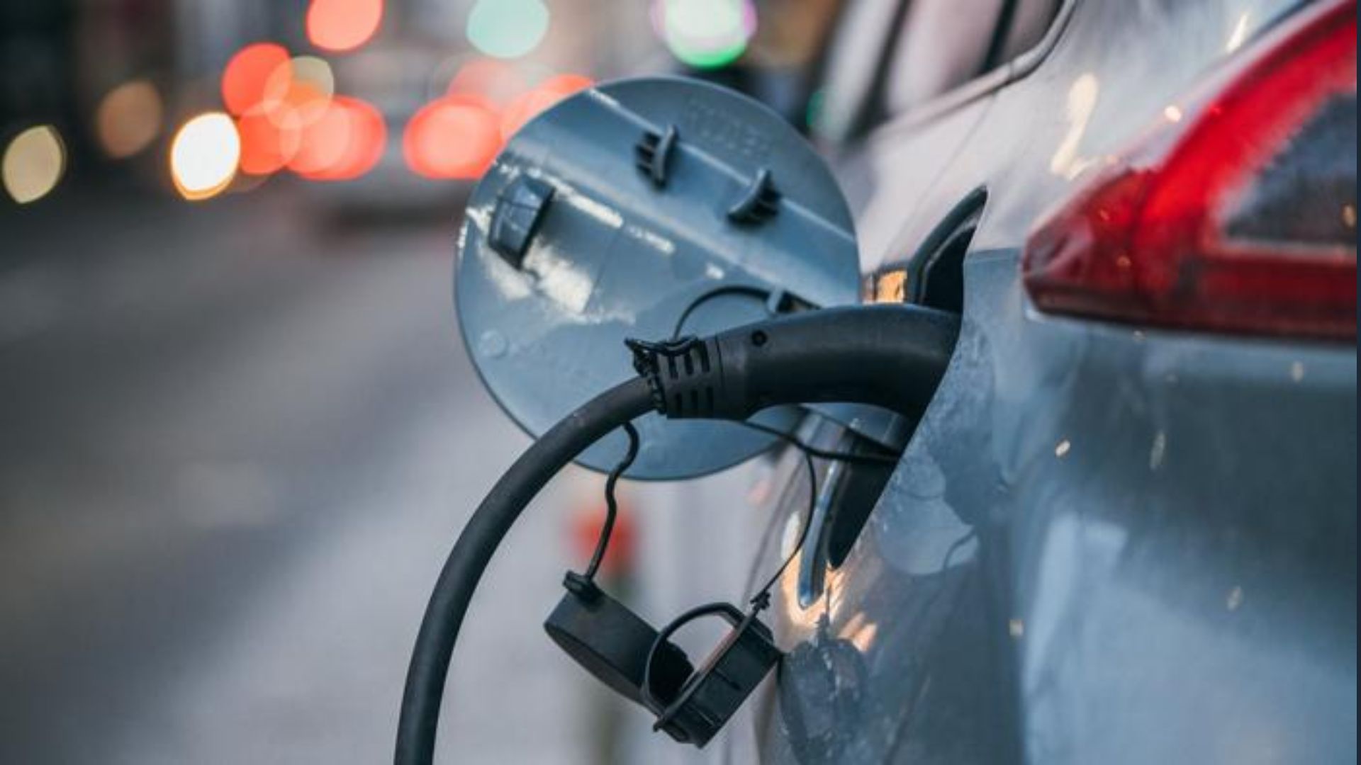 AI Charging Extends EV Battery Life by 23% Study Finds