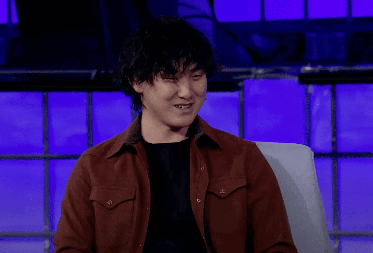 Scale AI CEO's "America Must Win AI War" Stance Faces Global Pushback ...