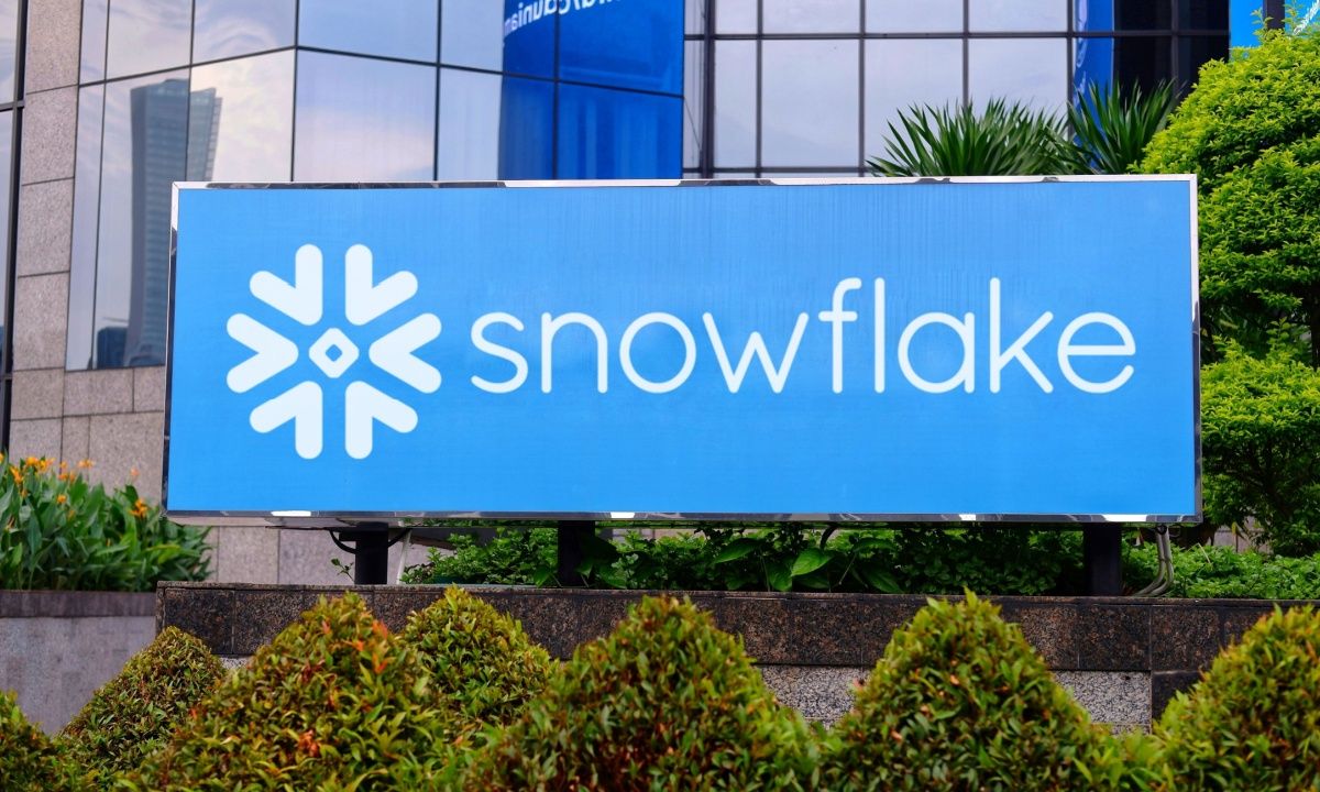 Snowflake Unveils Silicon Valley AI Hub and $200 Million Startup Investment Initiative