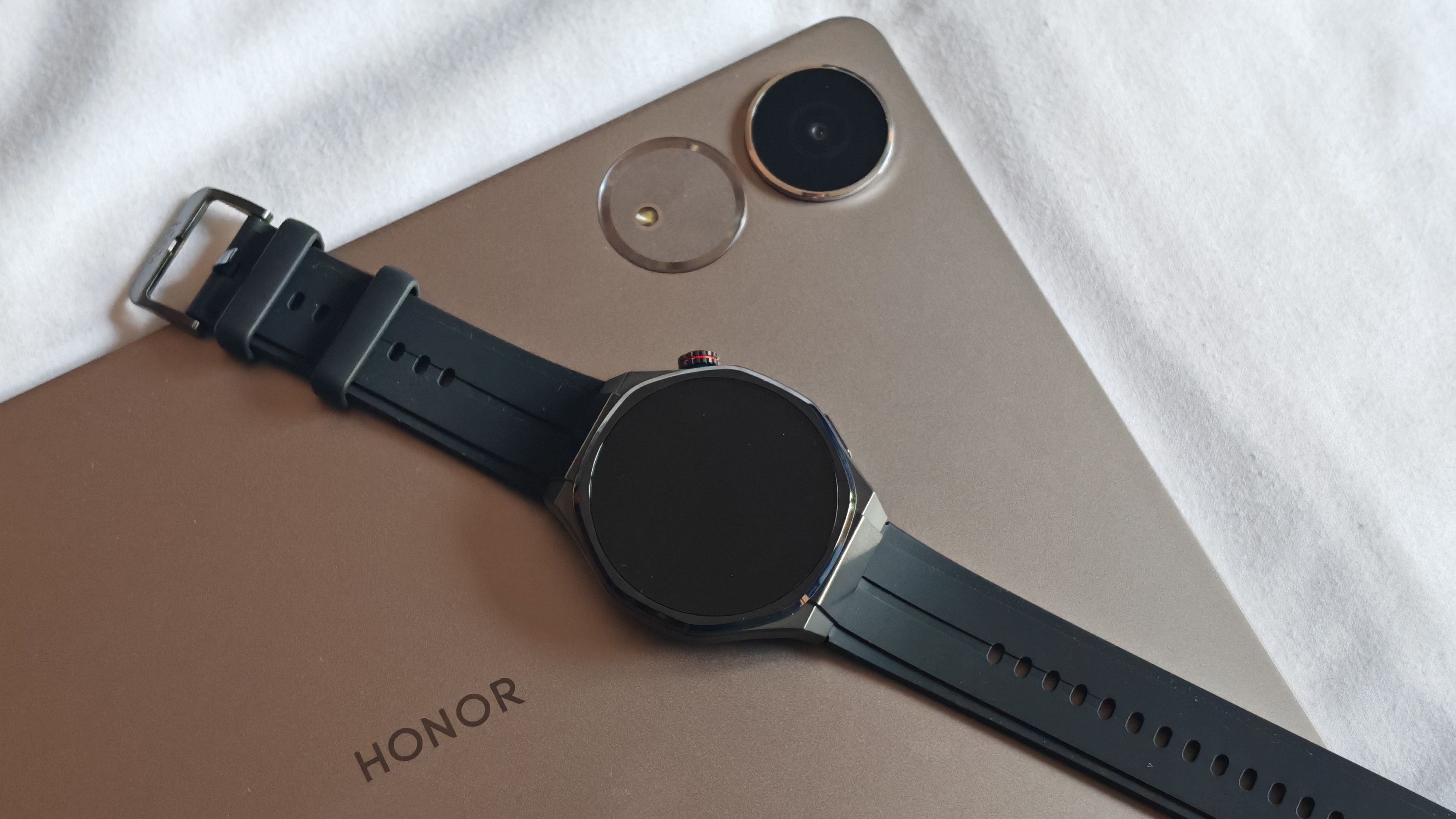 HONOR Unveils AI-Powered Watch 5 Ultra and New Ecosystem Strategy at ...