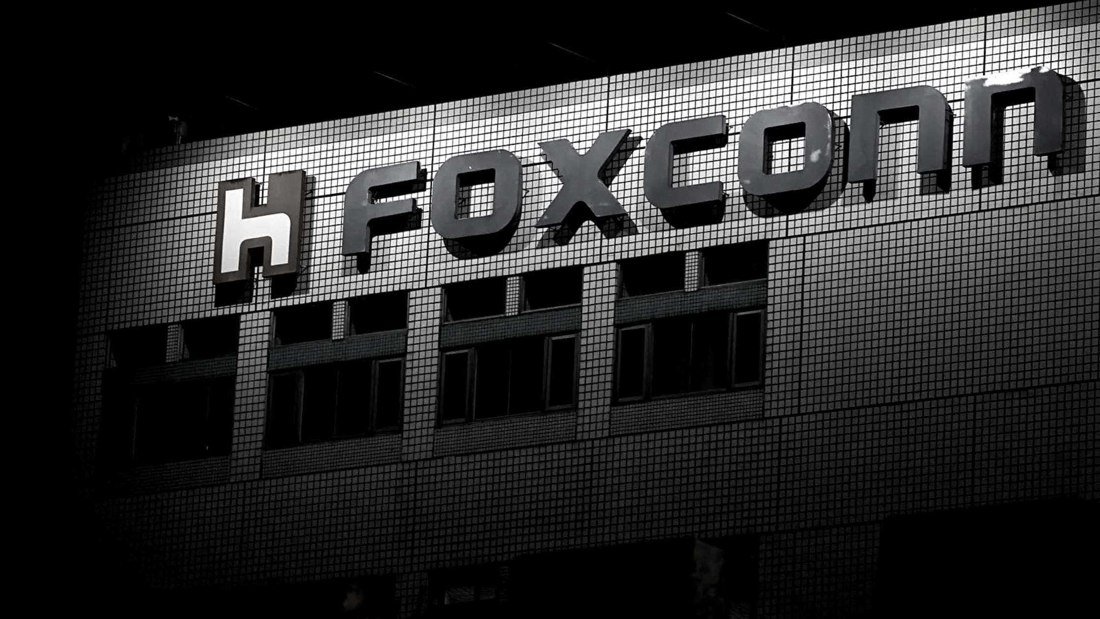 Foxconn Unveils FoxBrain: A Rapidly Developed AI Model for ...