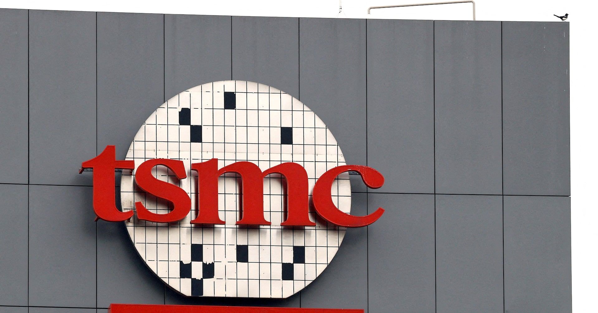 TSMC Unveils A14 Chip Technology: A Leap Forward for AI and Mobile ...
