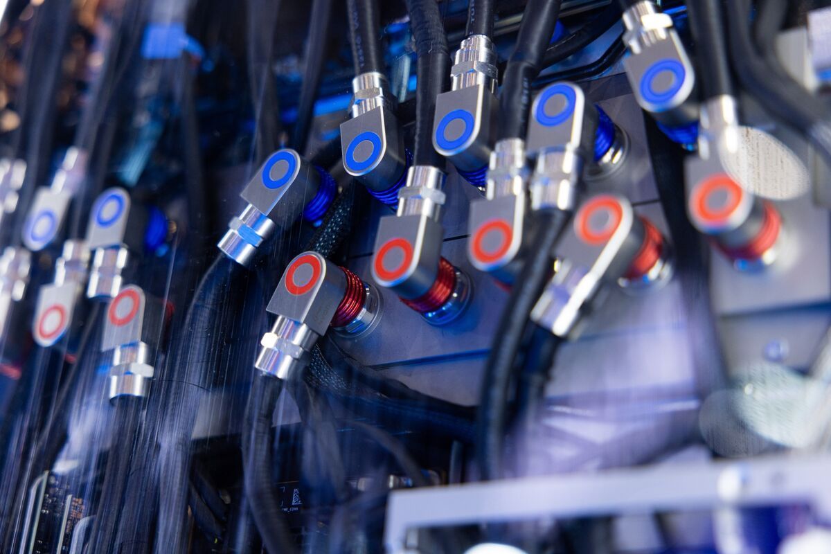 Broadcom's Tomahawk 6: A Game-Changer for AI Networking