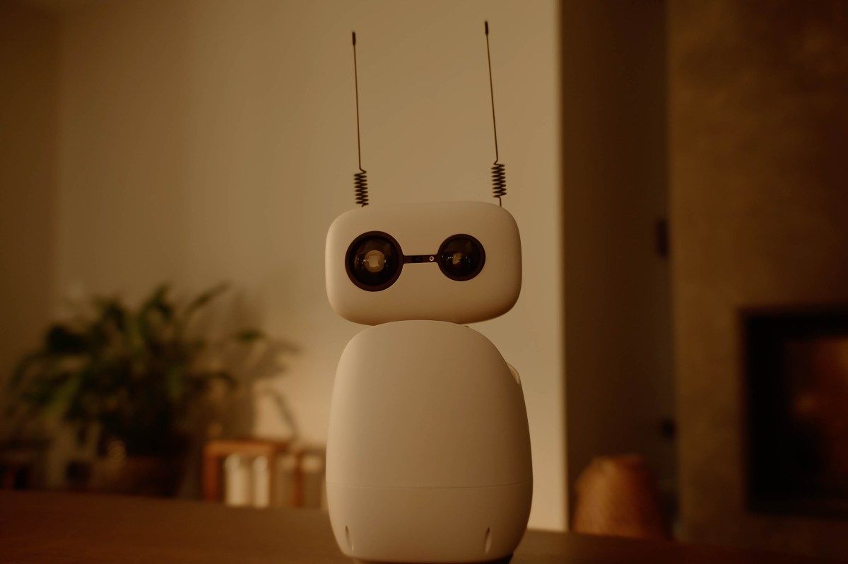 Hugging Face Launches Reachy Mini: An Affordable, Open-Source Desktop ...