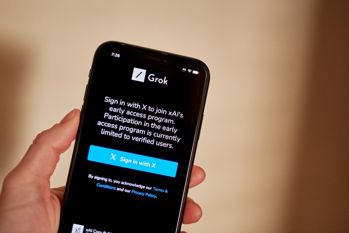 Grok AI Chatbot Gains Image Understanding Capabilities, Catching Up with Rivals